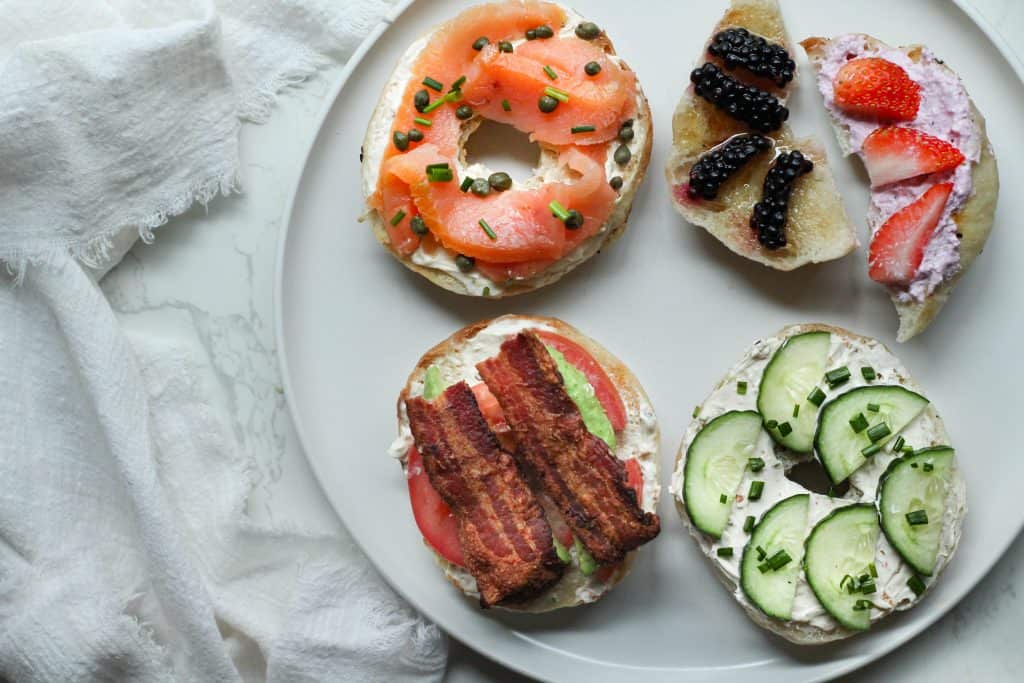 How to Build a Bagel Board [Easy Customizable Brunch Recipe] | Heavenly ...